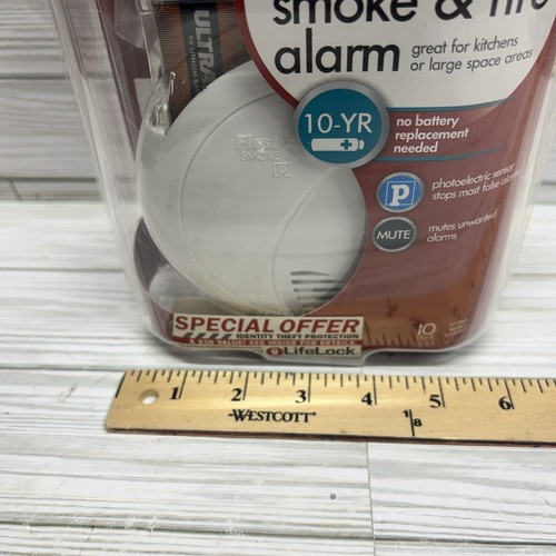 NEW ~ First Alert Smoke & Fire Alarm ~ SA710LCN ~ Long Life Battery ...