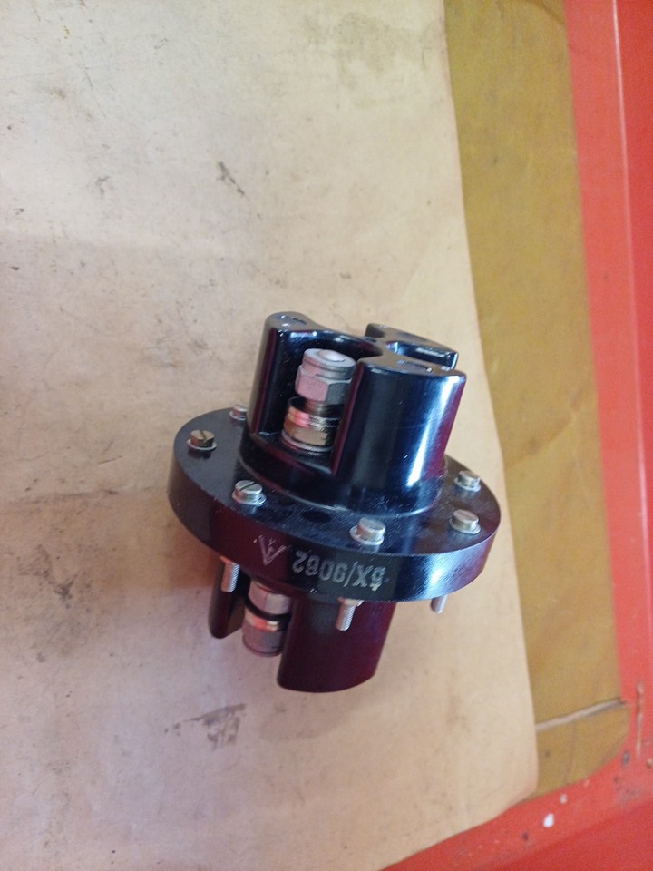 Aircraft Parts various 3 WAY PRESSURIZED BULKHEAD BLOCK CONNECTOR ...