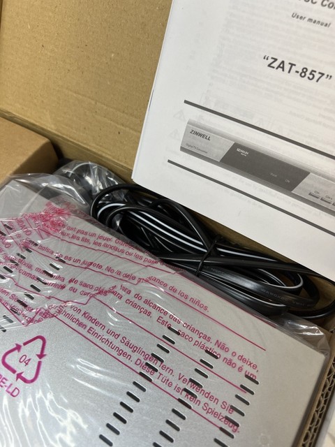 ZINWELL ZAT-857 Digital TV Converter Box with Remote Control and ...