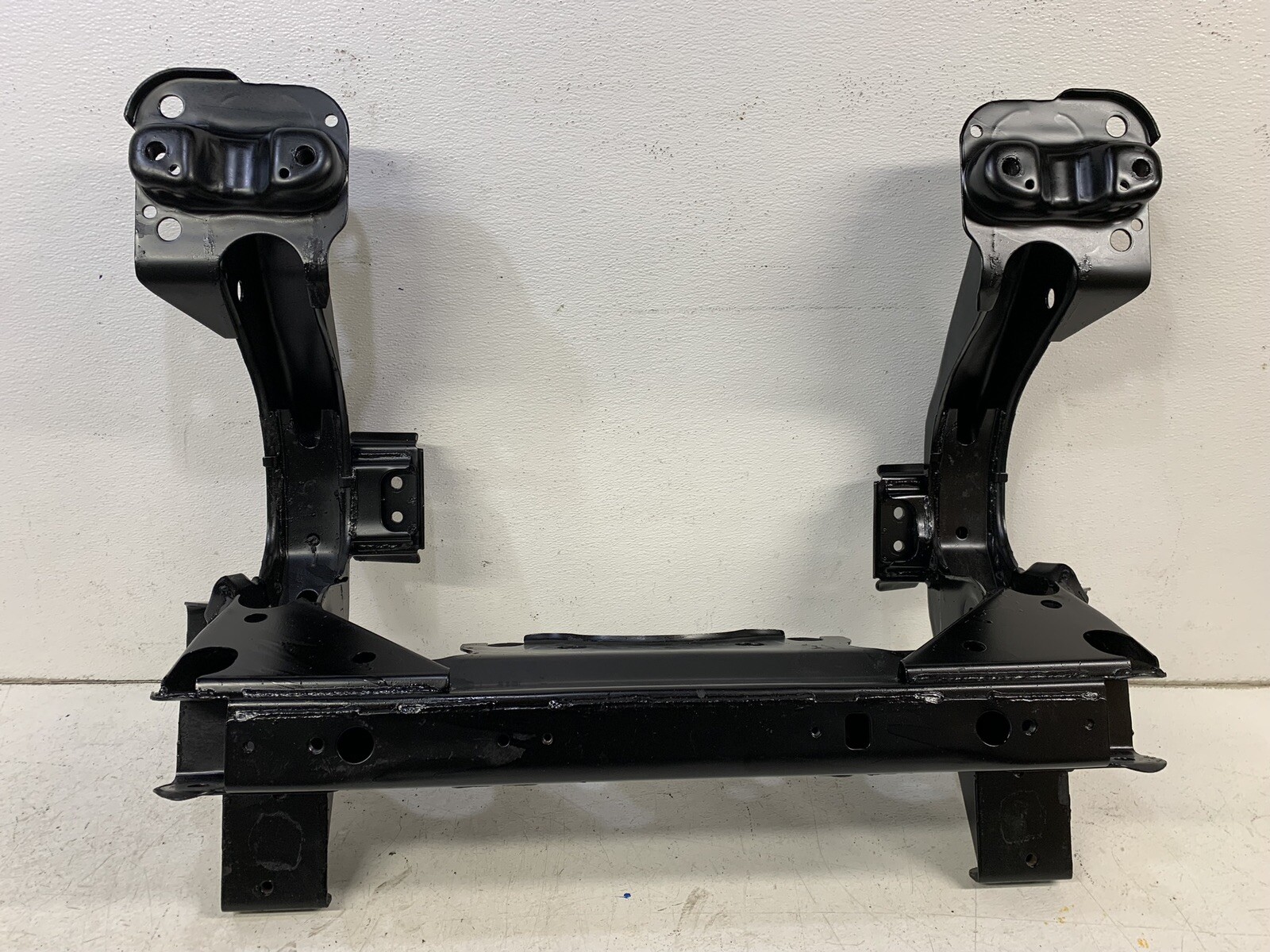 1996-2004 Nissan Pathfinder front crossmember subframe sub k frame ...