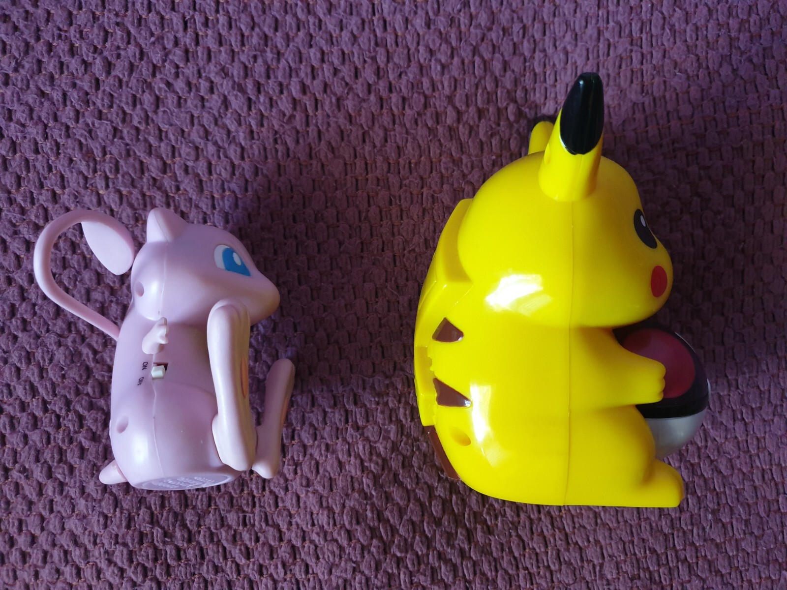 Pokemon Talking Pikachu Light Up Money Bank (1999) + Talking Mew Toy ...