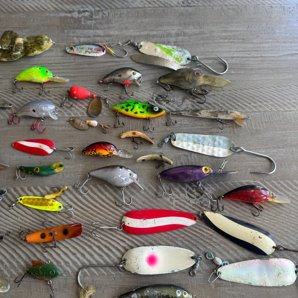 Huge Fishing Lure Lot of 100 Well Used Beater Fishing Lures | eBay