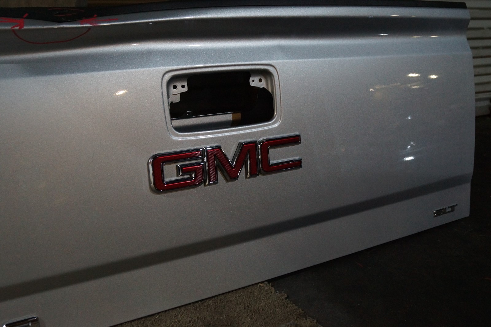 2014 2015 2016 2017 2018 GMC SIERRA REAR TAILGATE TAIL GATE OEM | eBay
