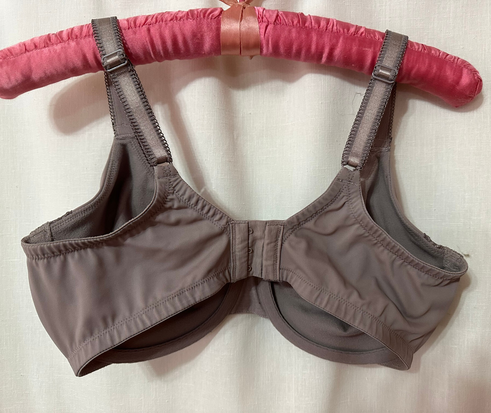 Olga 36DD Luxury Lift Bra Taupe Brown with Lace Style #35063 Underwire ...
