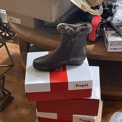 Propet Womens Waylynn Brown Ankle Boots Cold Weather size 9.5 | eBay