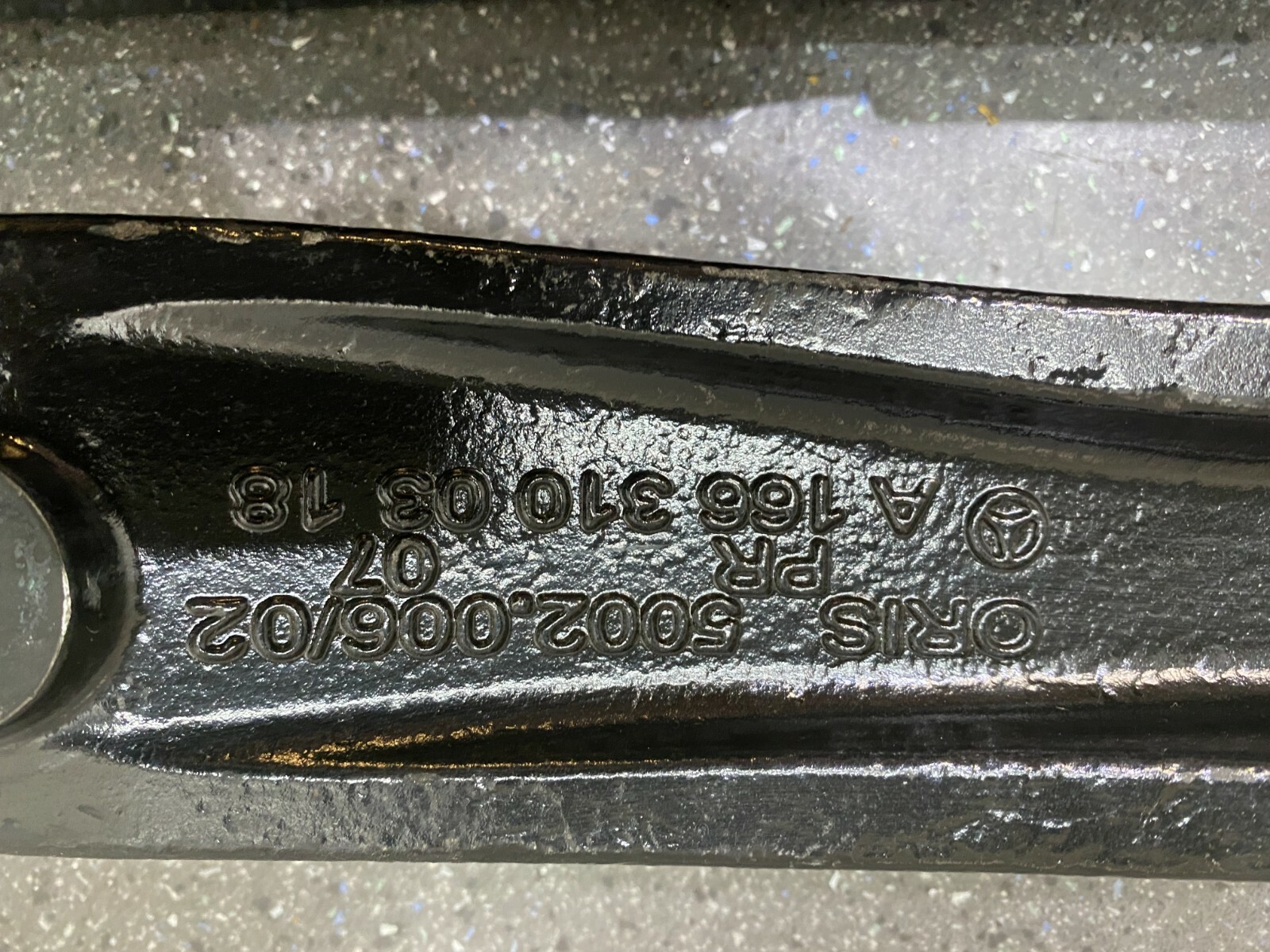 Original Mercedes ML / GLE / GLS W166 X166 Querträger AHK Oris ...