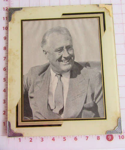 Franklin D. Roosevelt photo in Art Deco Reverse Painted Glass Frame ...