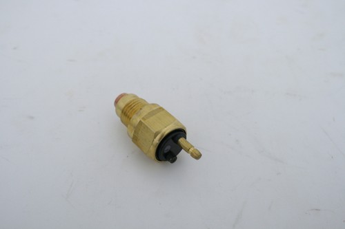 Genuine John Deere Temperature Switch CH15516 8500 7500 8700 7700 8000A ...