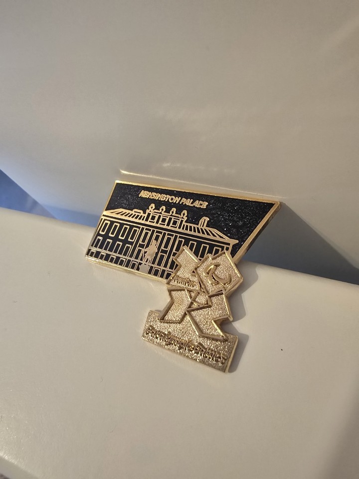 London 2012 Paralympic Pin Badge Sky At Night Rare Series Kensington ...