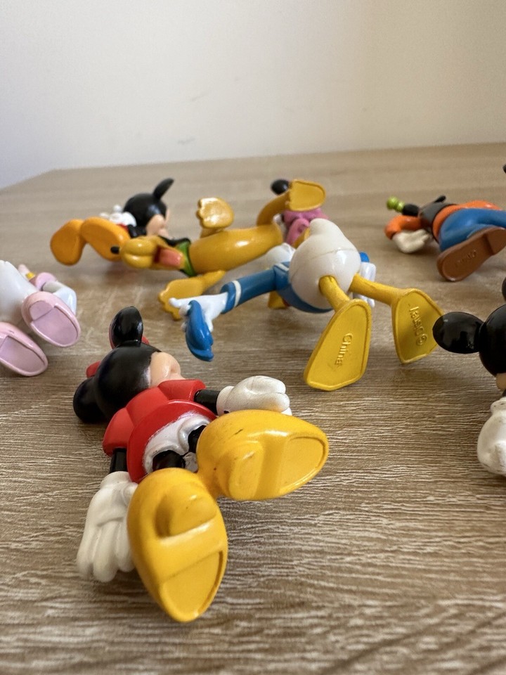 Disney Mini Figures PVC Mickey Minnie Mouse Donald Daisy Pluto Goofy ...