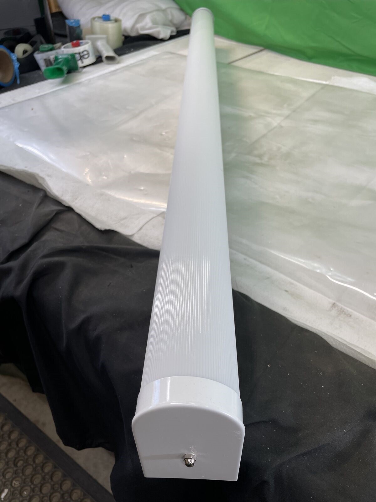 Coronet NWD FP-32-UNV Lighting Fixture Fluorescent White for sale ...