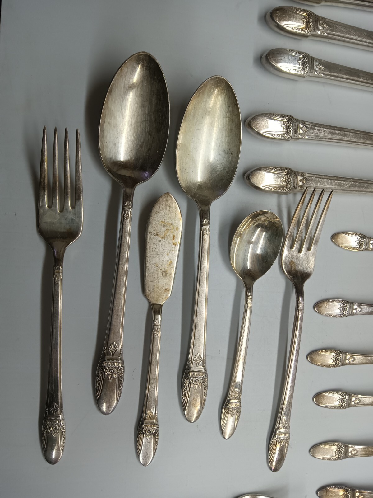 Vintage 53 Piece 1847-1947 Rogers Bros FIRST LOVE Silverware Set | eBay