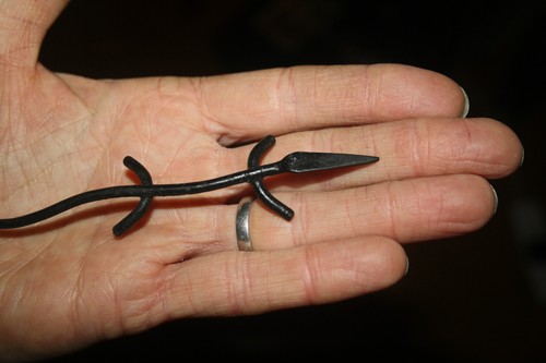 Miniature LIZARD 1950s era unusual wire rest / sculpture 127mm long | eBay