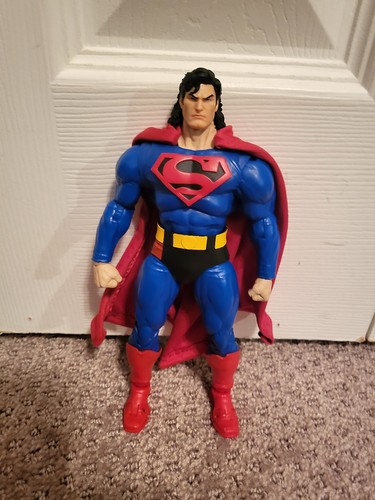 CUSTOM CREATIONS: DC McFARLANE MEZCO SUPERMAN OUR WORLDS AT WAR FIGURE ...