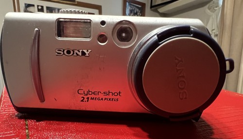 Sony Cyber-Shot DSC-P50 2.1MP Digital Camera Tested and Working Uses ...