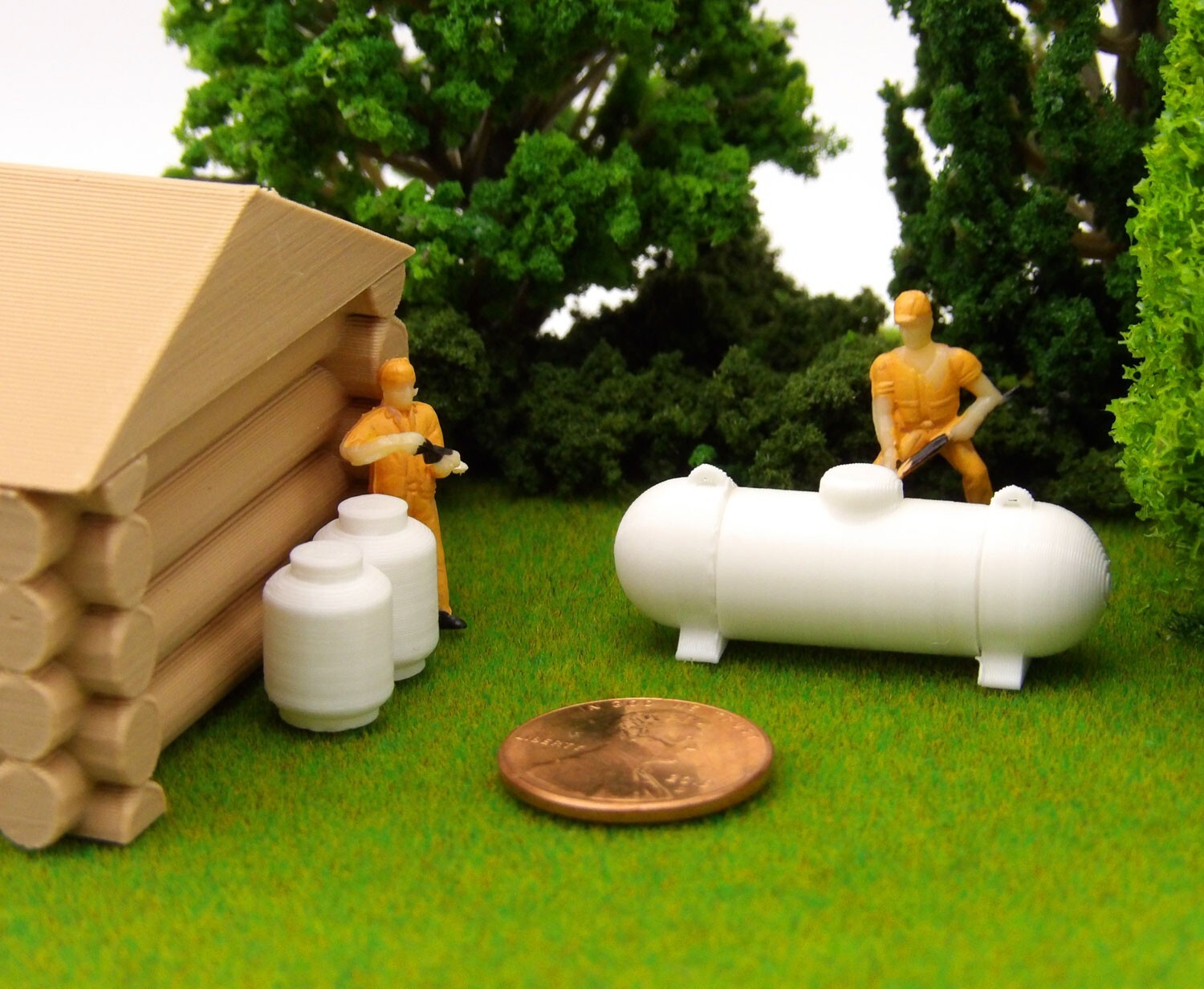 HO Scale Gas Tank Set – 120 & 500 Gallon Propane Tanks – Model Train ...