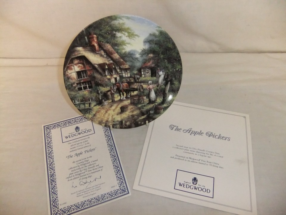 Wedgwood COUNTRY DAYS Chris Howell's fine bone china collector plates ...