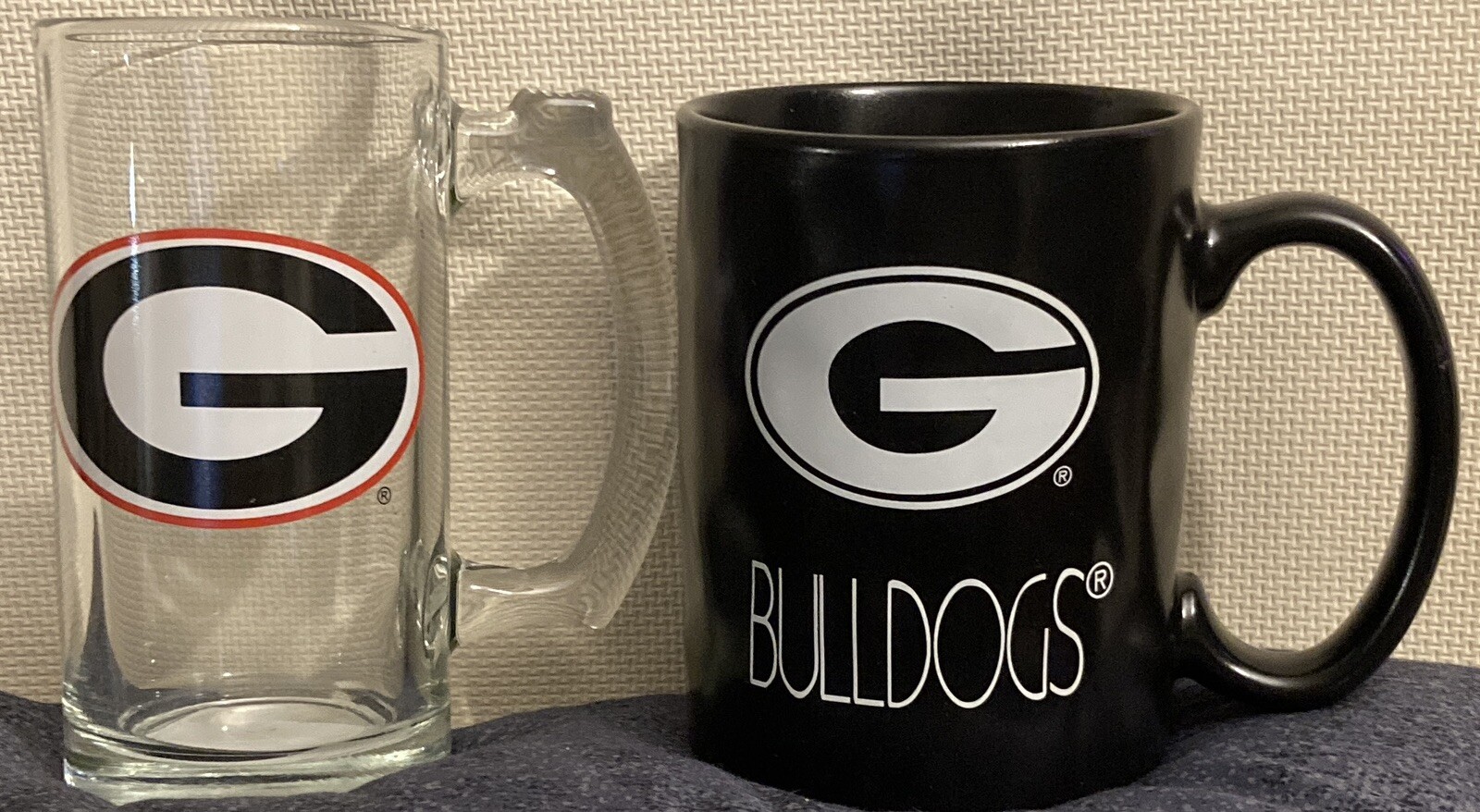 2 UGA MUGS- 1-16oz BEVERAGE MUG/1-14oz COFFEE MUG. UGA MUG SET / GA ...