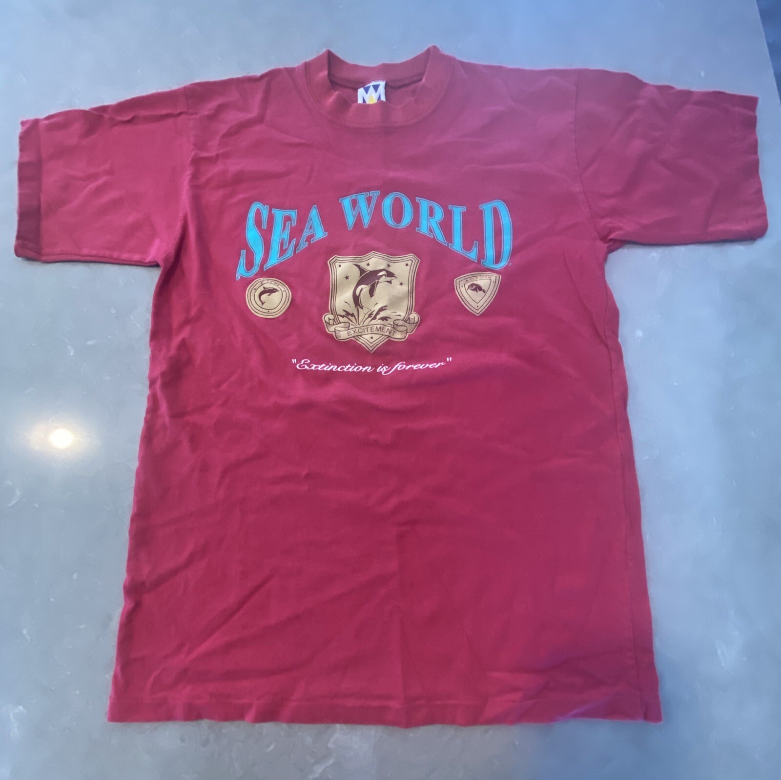 90s Sea World Extinction Is Forever Graphic 90s T-Shi… - Gem