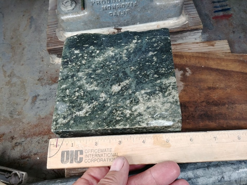 Wyoming Snowflake Jade Rough 2620 gms Nephrite Rough | eBay