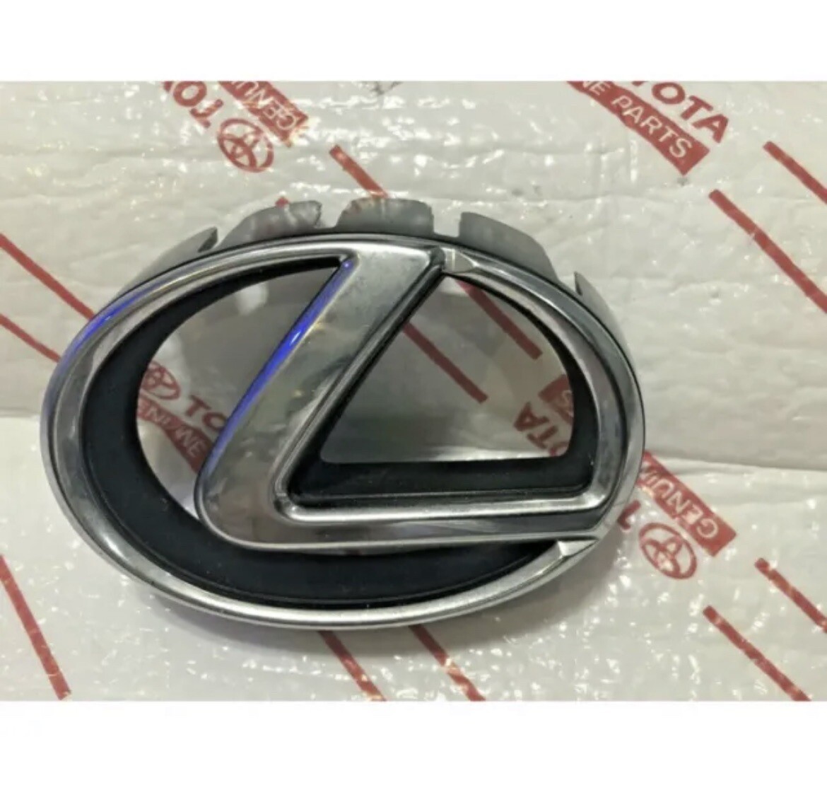*NEW LEXUS GS300 GS400 GRILLE EMBLEM OEM 1998-2000 CHROME GENUINE BADGE ...