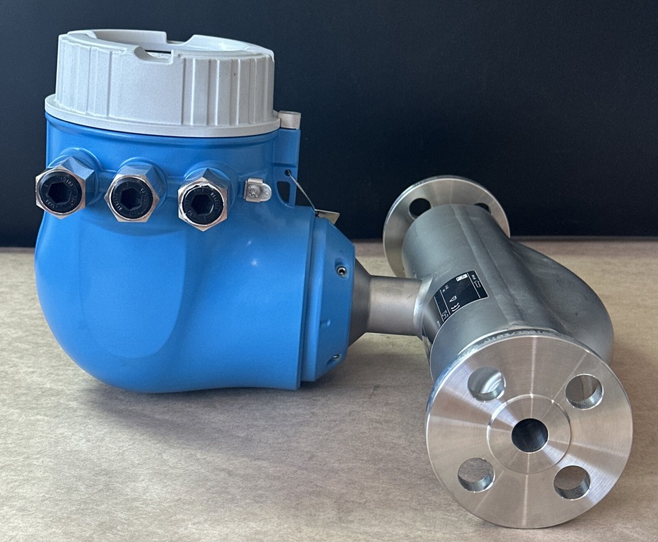 NEW- Endress Hauser Promass F 300 Coriolis Flow Meter 8F3B08-72L9/0 ...