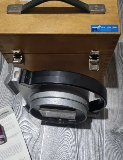 Tesa Wyler Niveltronic Electronic Level 0.01mm/m, Square, Analogue ...