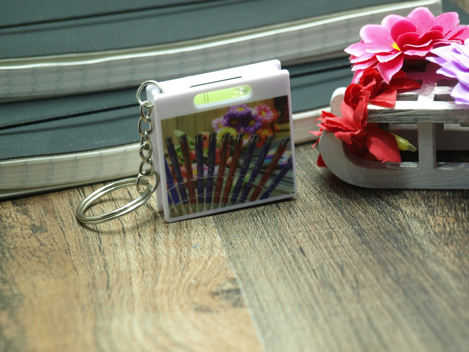 Personalised tape measure with spirit level keyring white any logo ...
