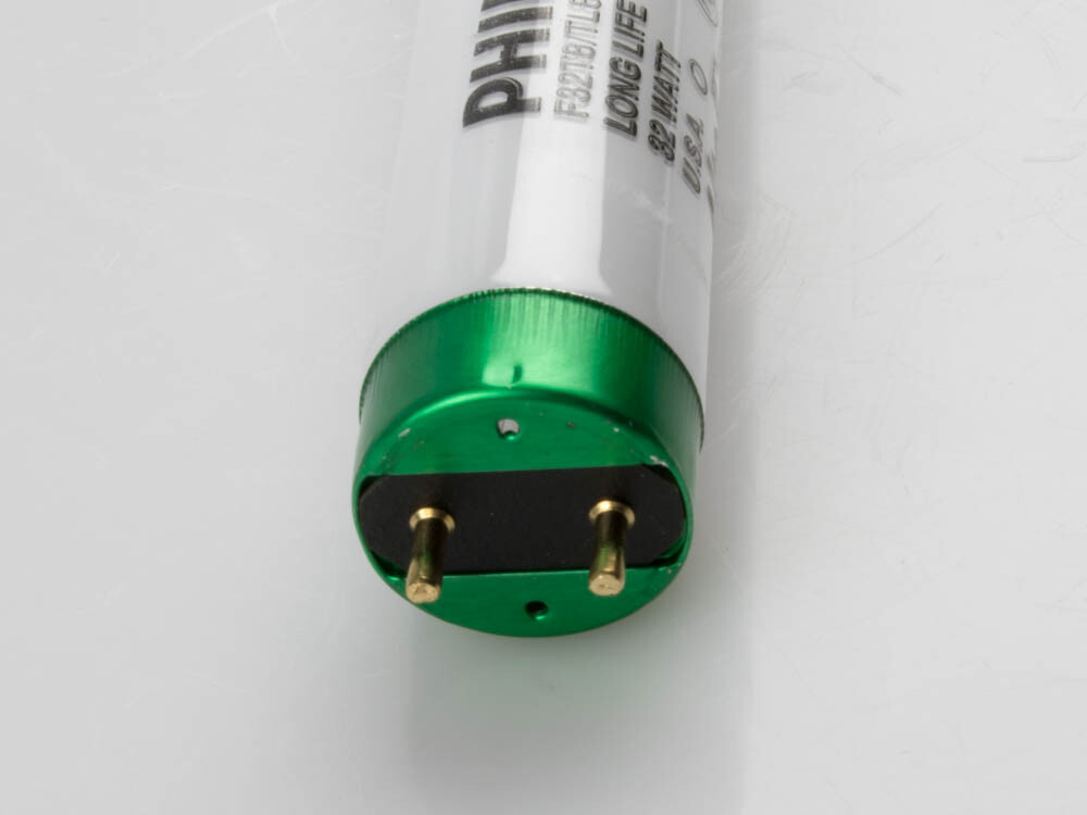 Fluorescent Light Bulbs - T8 Philips F32T8 841K- Local PIck-up ...