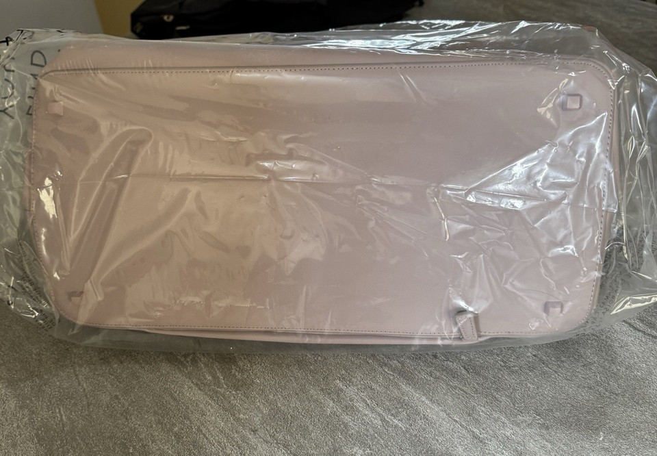 NWT BEIS x Wicked Weekender in Wicked Pink Free Shipping | eBay