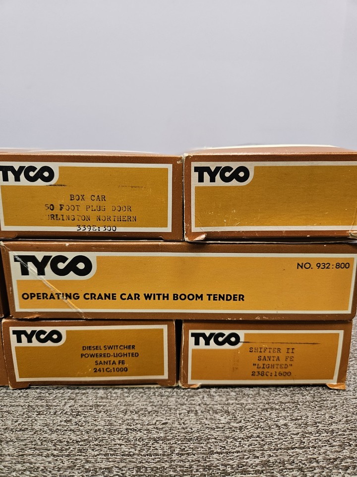 Vtg 1972 Tyco Train Set ( Shifter Action Freight Set) In Excellent ...