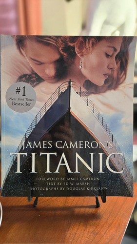 James Cameron's TITANIC Movie Oversized Photograph Paperback Book (1997 ...