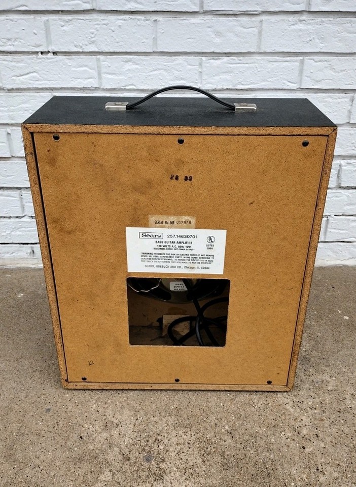 Silvertone Bass Guitar Amplifier! -LL | eBay