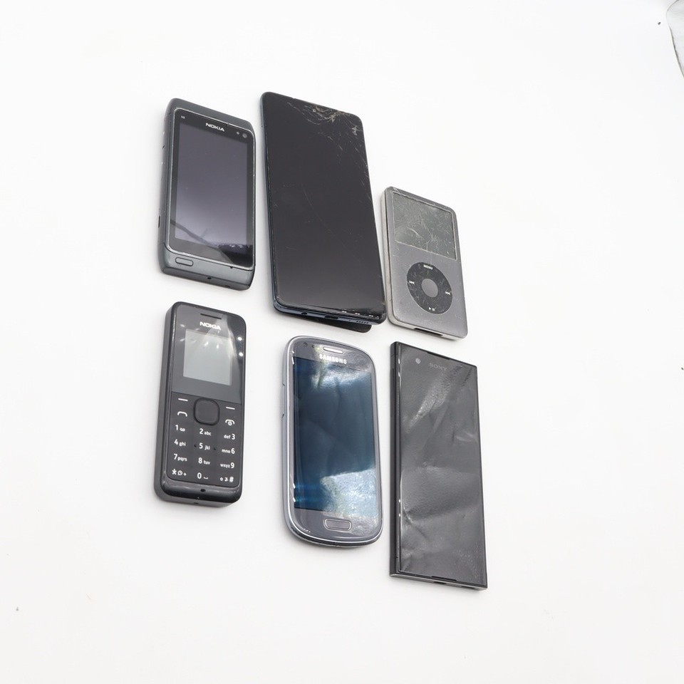 Mixed Phones Job Lot 6x Samsung Galaxy, Nokia N8/105, Sony Xperia ...