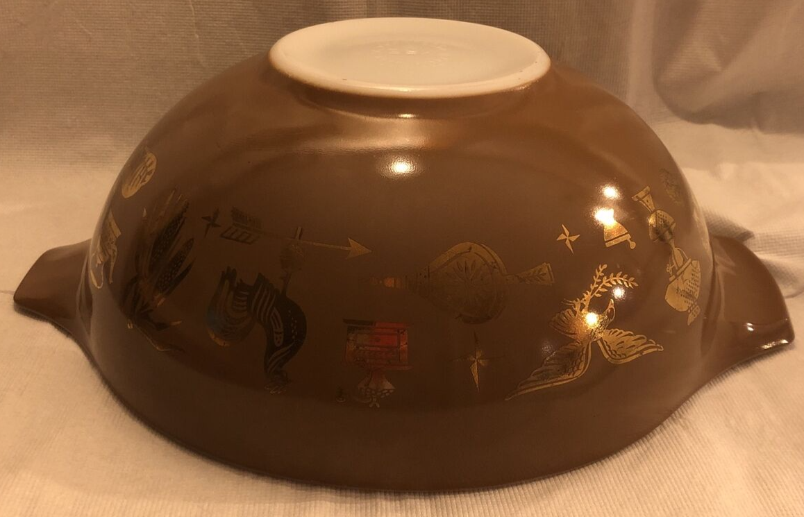 Brown Early American Pyrex Cinderella bowl Gold designs chicken eagle ...