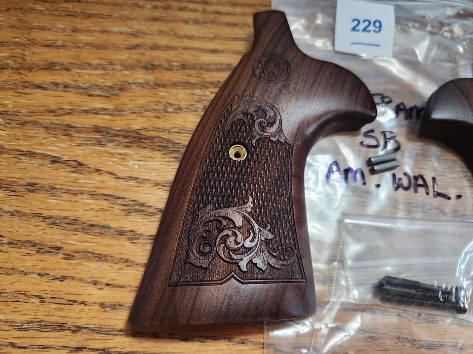Smith & Wesson N Frame Square Butt SB American Walnut Engraved S&W ...