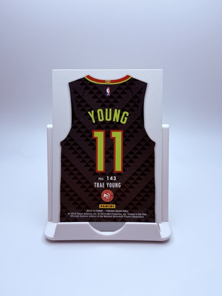 2018 Panini Threads - Trae Young Rookies Icon #143 RC Atlanta Hawks | eBay
