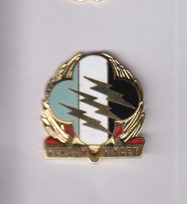 4th Psychological Operations Group PSY-OPS POG crest DUI badge S-38 c/b ...