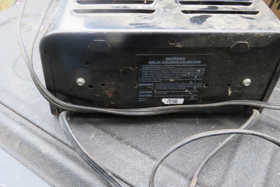 Schumacher SE-5212A Automatic Battery Charger 12V 2/10/50 Amp Engine ...