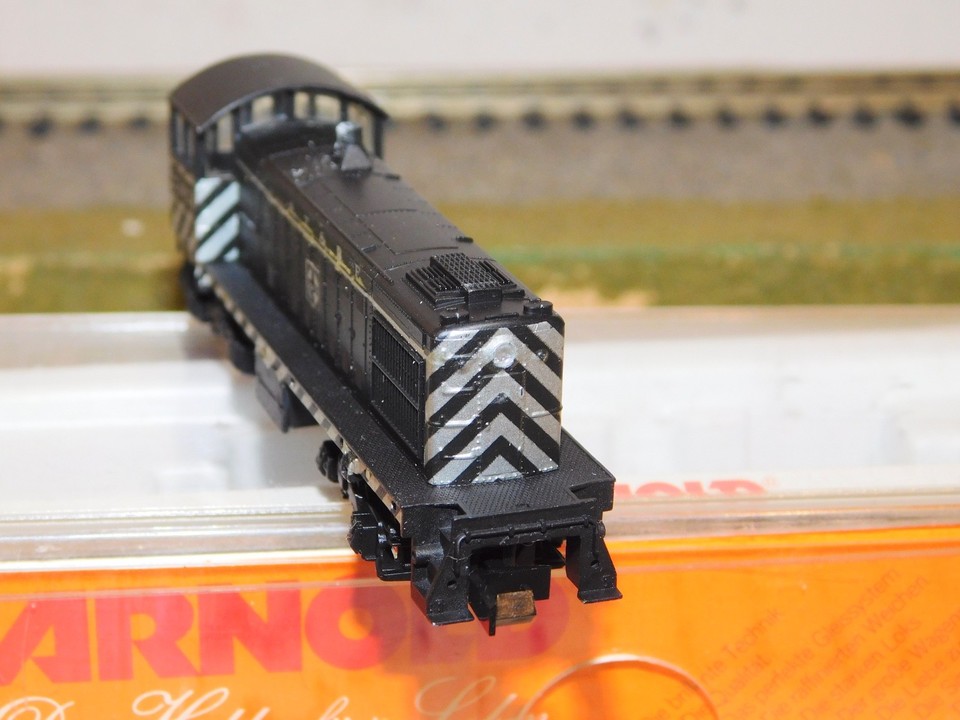 Arnold N Scale Santa Fe ALCO S2 Diesel Locomotive #2363 RUNS EXIB | eBay
