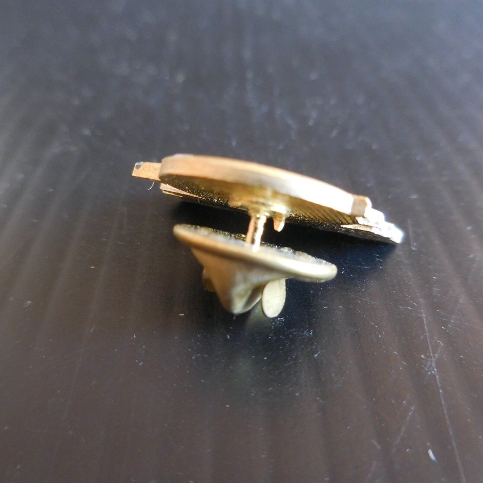 Enamel Gold Metal Pin Top CE AUCHAN Nice Design Company Brand France ...