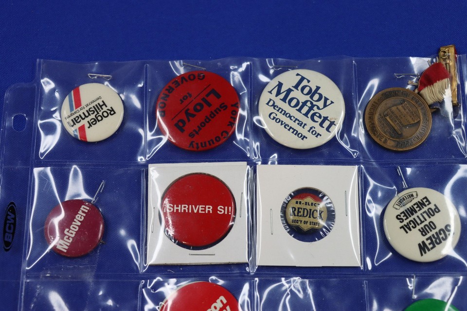 Lot of 18 Retro/Vintage Political Candidate Pin-Back Button in Binder ...