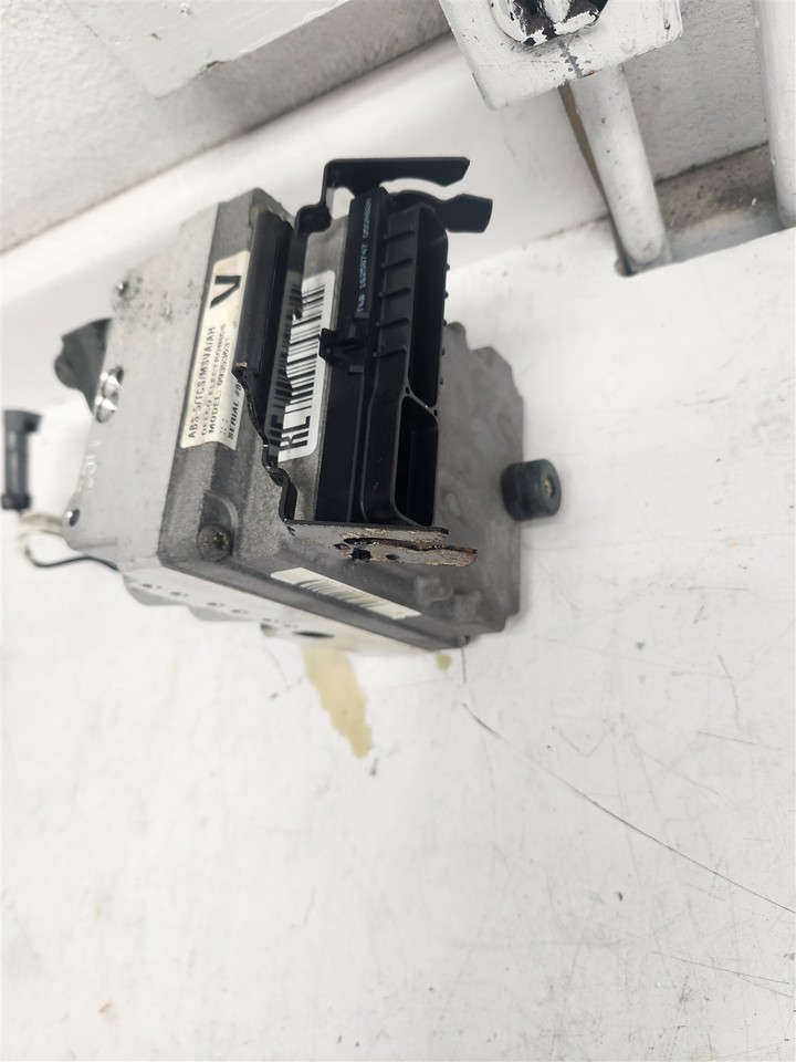 Corvette C5 ABS EBCM Pump Brake Module Assembly V 1998 to 2000 Active ...