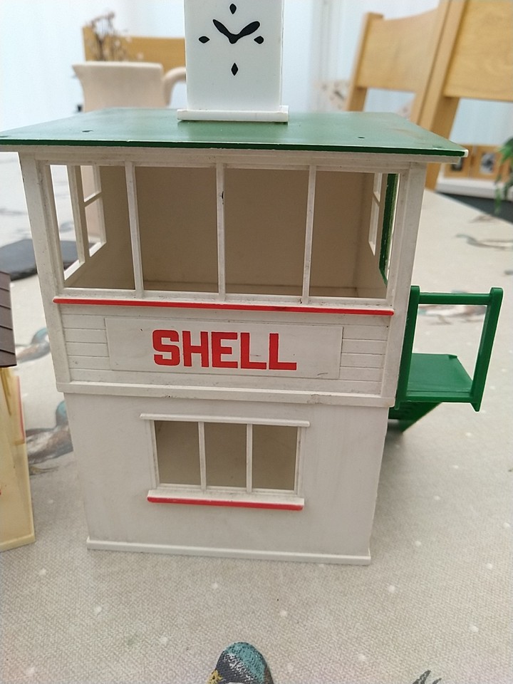 Scalextric Vintage (circa 1960s) Trackside Buildings | eBay