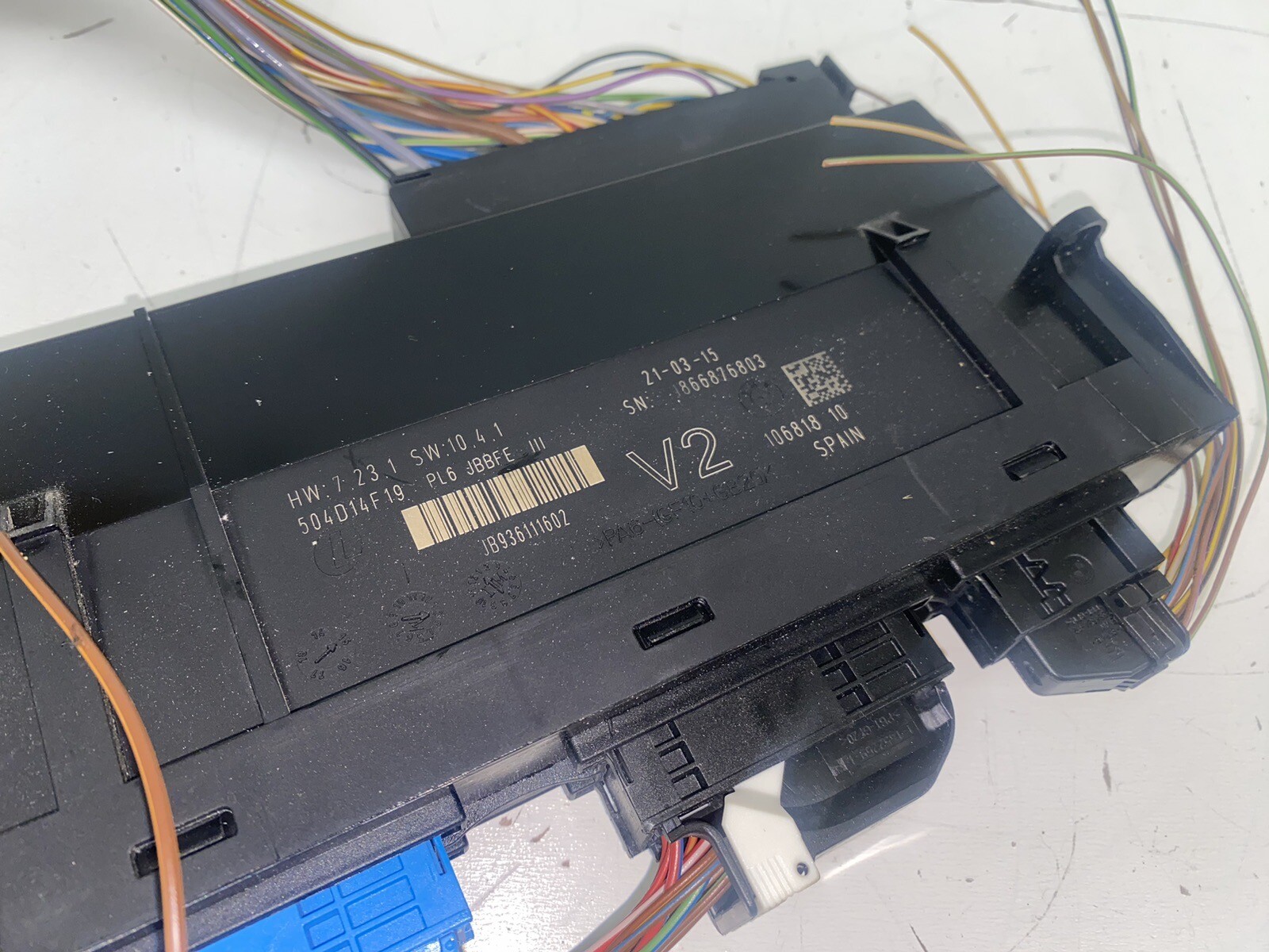 Front Fuse Box Body Control Module BCM V2 OEM BMW F01 F02 F10 F12 F07 ...