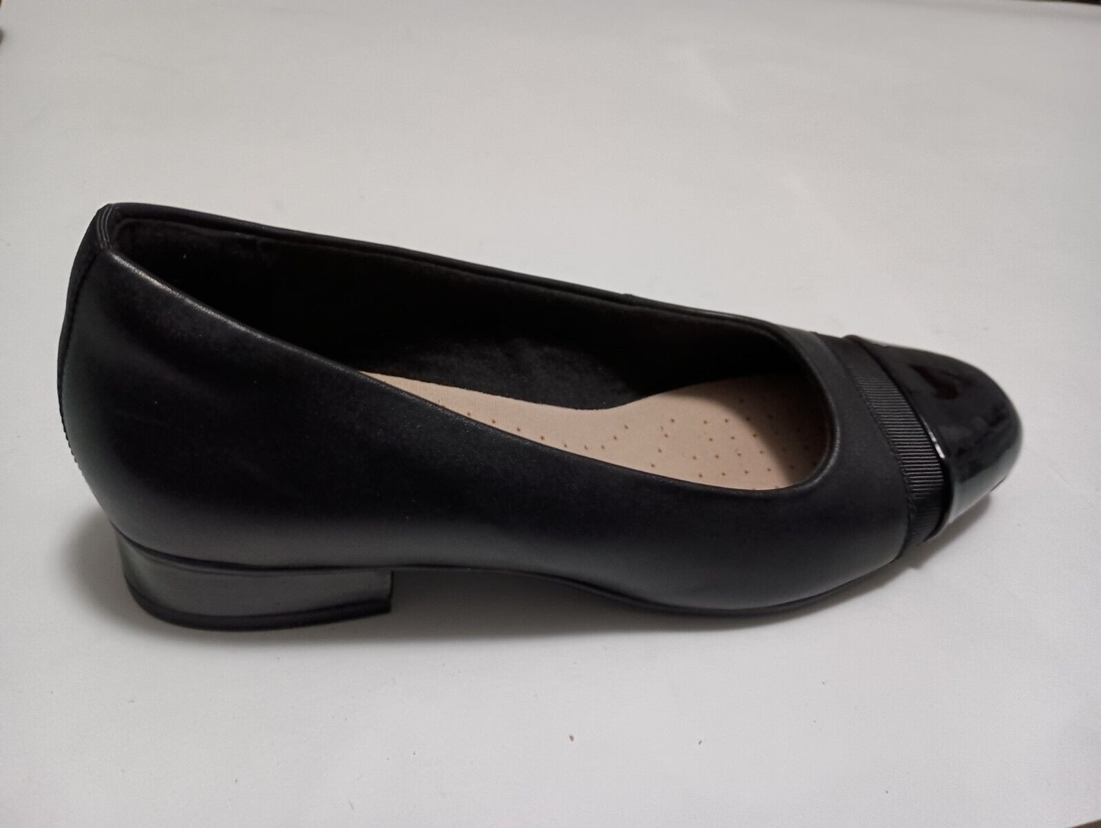 CLARKS, Collection Comfort Shoe, Black Flats (Woman S… - Gem