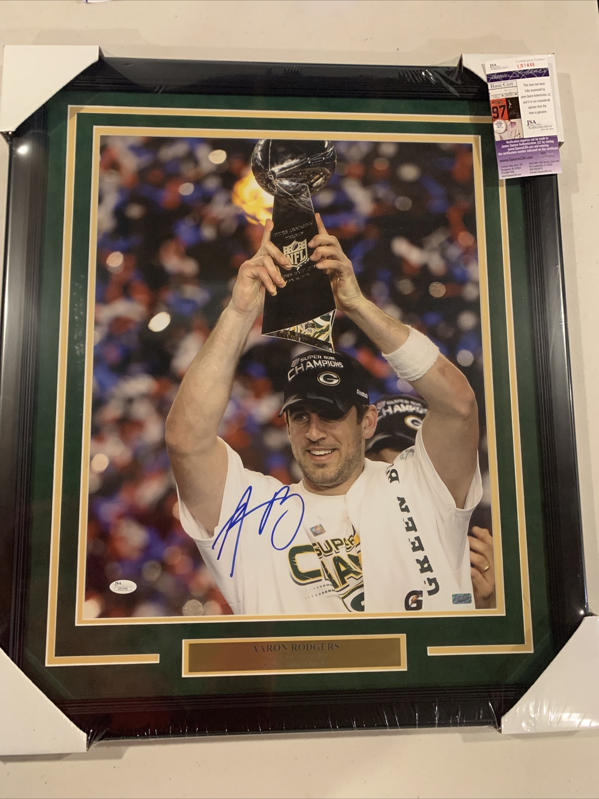 Aaron Rodgers | Autographed Football Memorabilia & NFL Merchandise