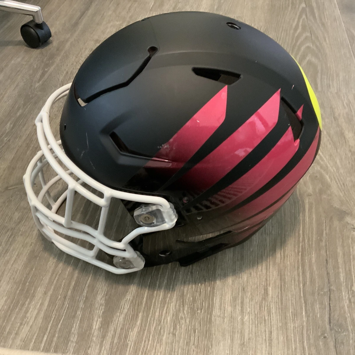 Oregon Ducks Helmet Pink