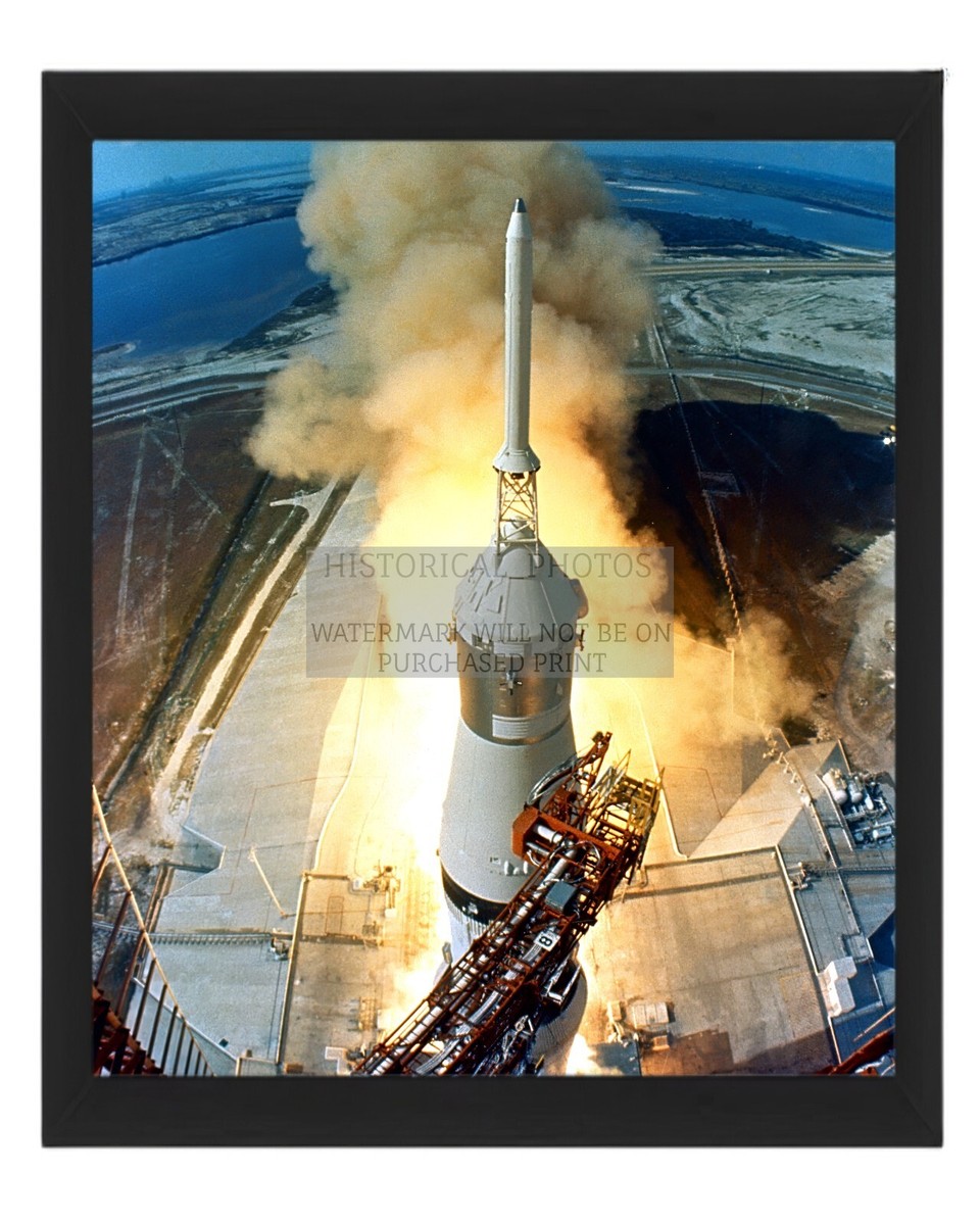 Apollo Saturn V Lift Off
