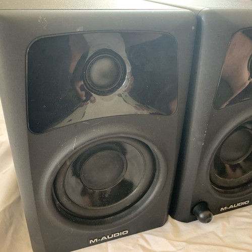 M-AUDIO AV32 Compact Monitor Active Powered Speakers | eBay UK